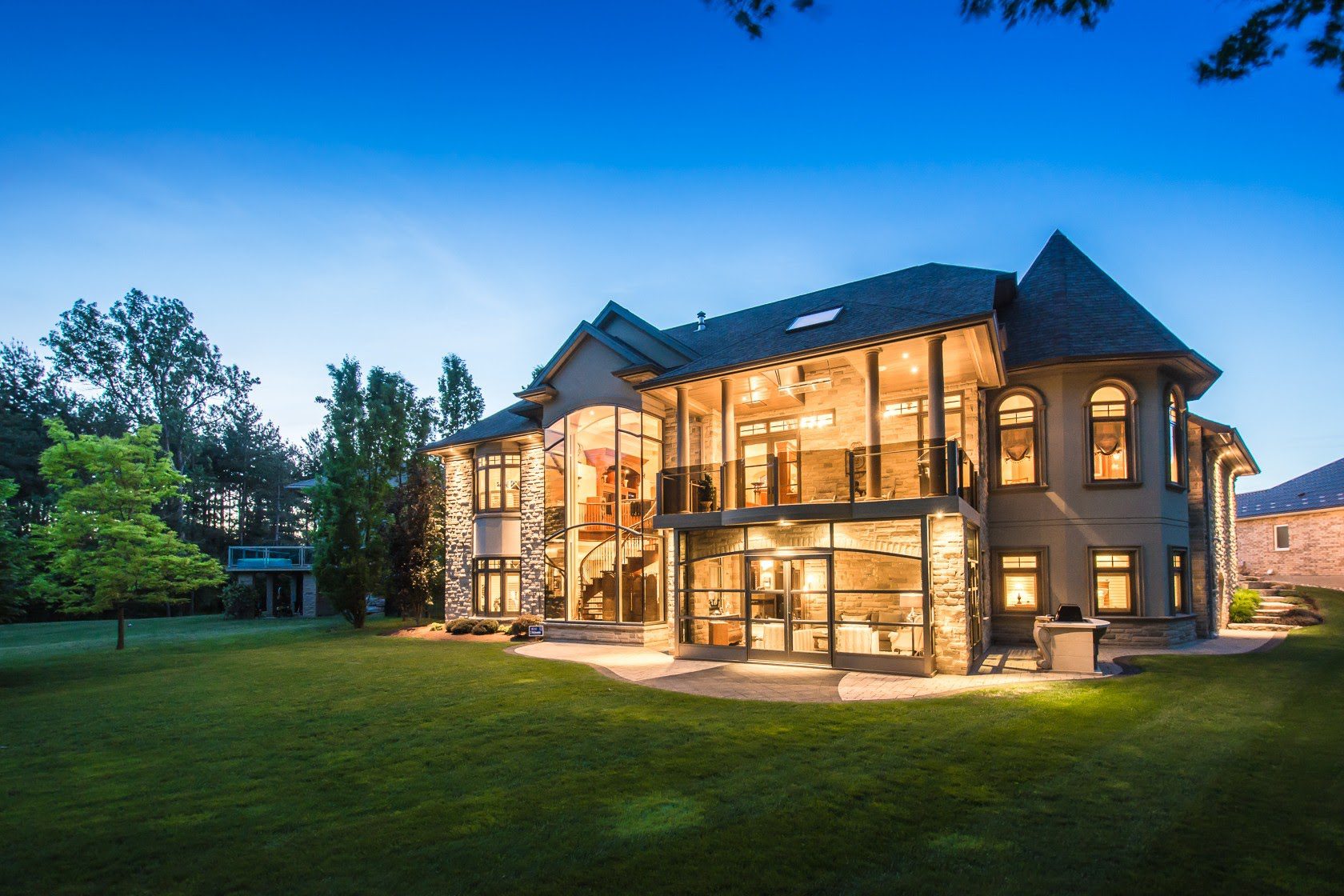 Top 7 Window Design Trends for 2021 - Kitchener Waterloo Real Estate ...